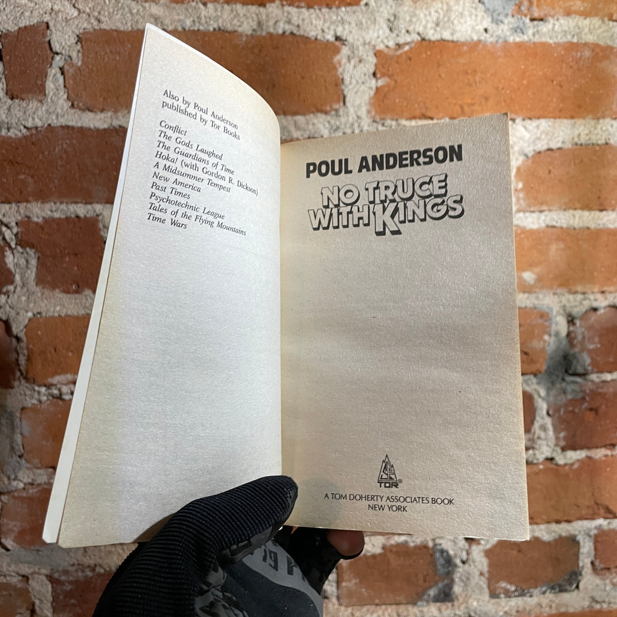 No Truce With Kings - Poul Anderson / Ship of Shadows - Fritz Leiber ...