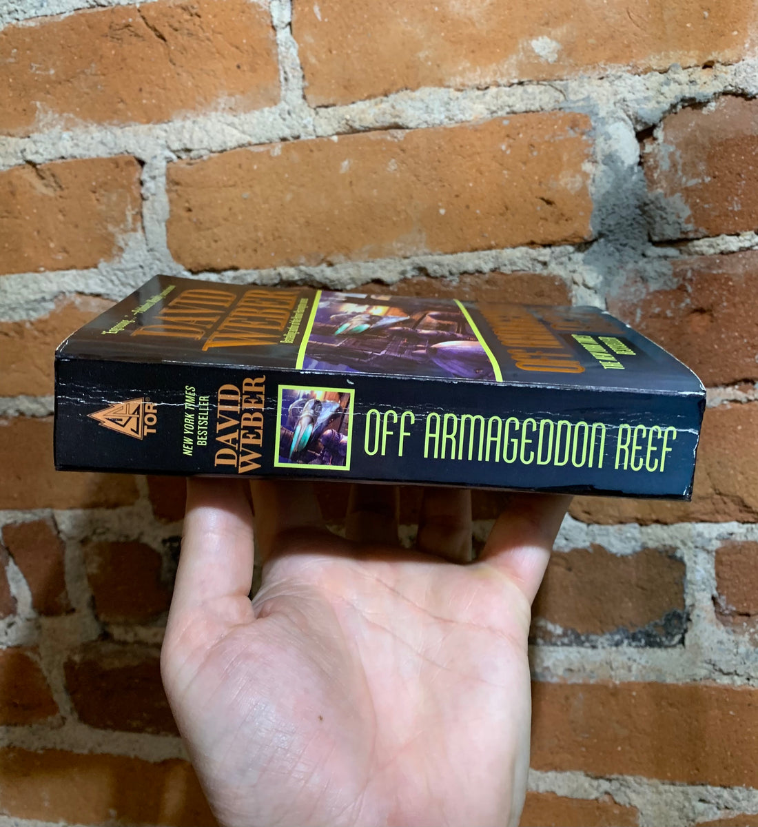 Off Armageddon Reef - David Weber - Paperback - Stephen Youll Cover ...